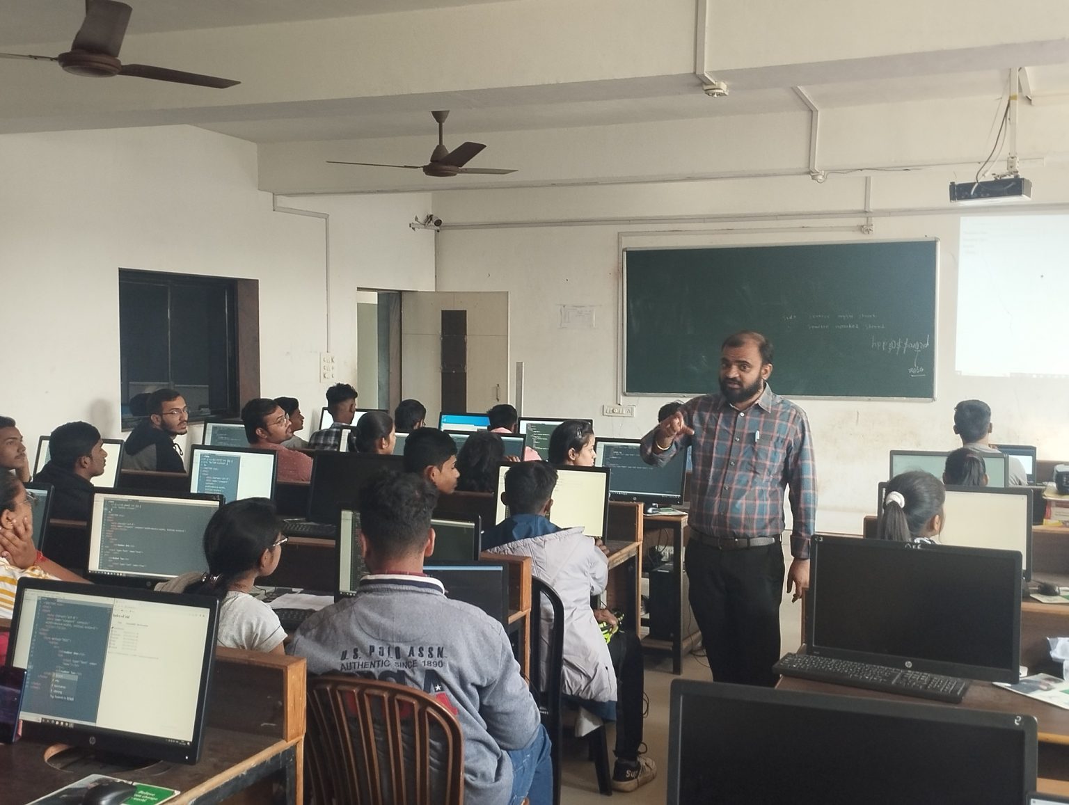 LIT – Laxmi Institute of Technology